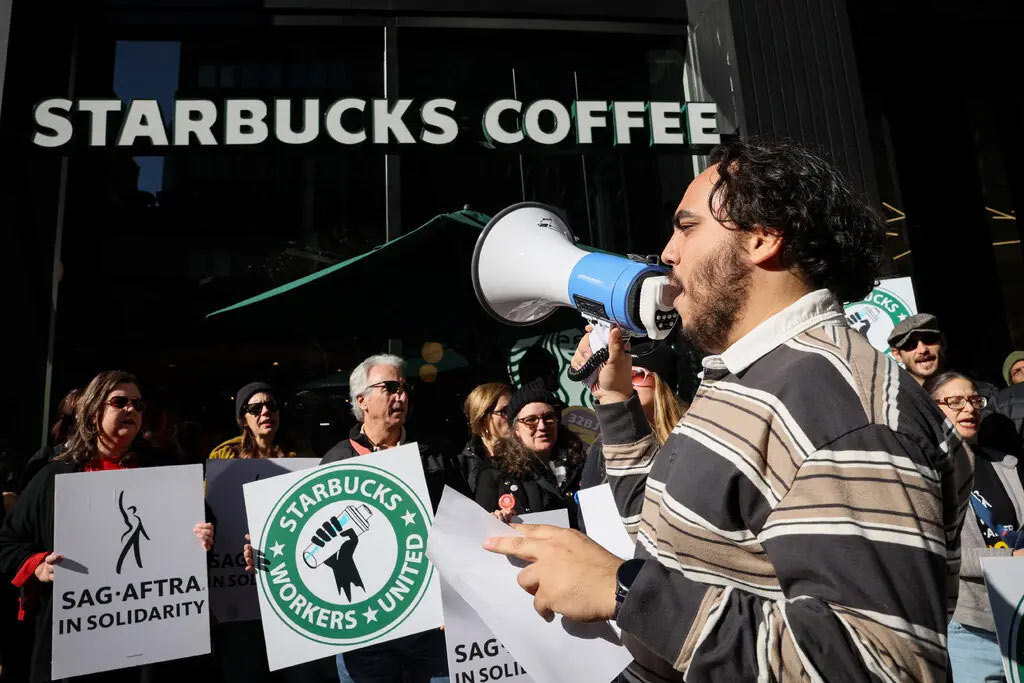 Defeating Union Busting at Starbucks - Strategic Organizing Center
